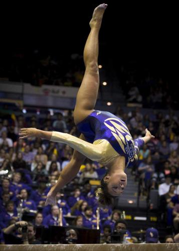 Ashleigh Gnat’s perfect 10 on the floor leads LSU gymnasts to season ...