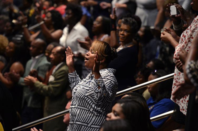 Photos Baton Rouge Community Pays Final Respects To Officer Montrell