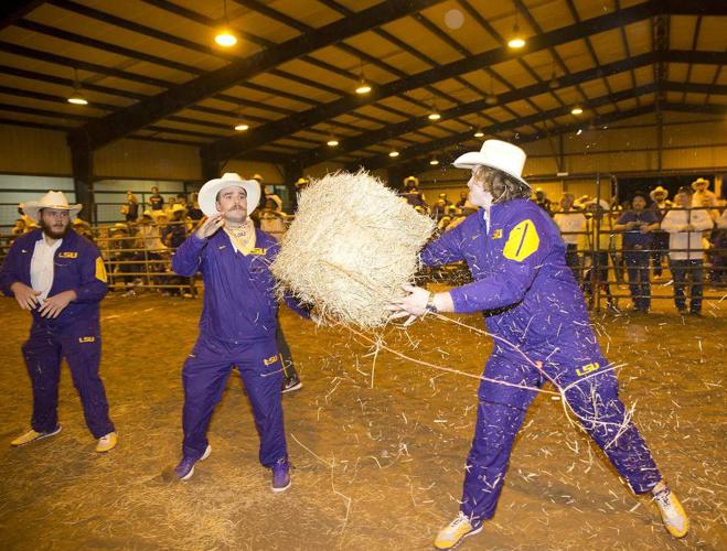 Cowboy hats and rodeo games, LSU Tigers get into Texas spirit during ...
