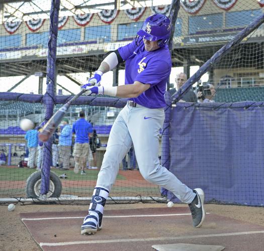 LSU junior Greg Deichmann cleared to return less than a week after ...