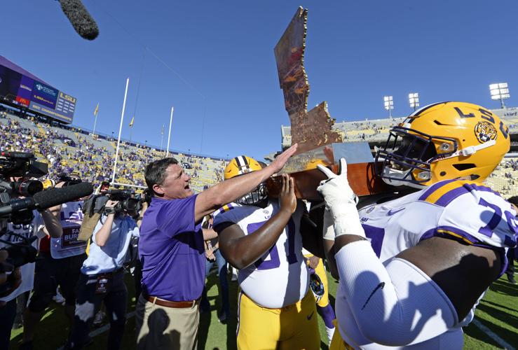 La. Tech coach Skip Holtz '100 percent' with LSU's Ed Orgeron on ...