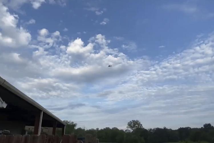 Police: Pilot of stolen plane threatens to crash, circles Mississippi ...
