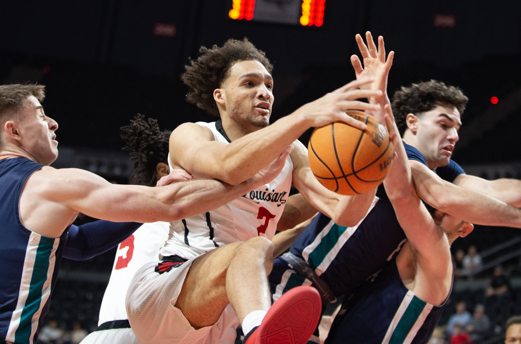 UL men’s basketball displays encouraging signs in ULM win | UL Ragin ...