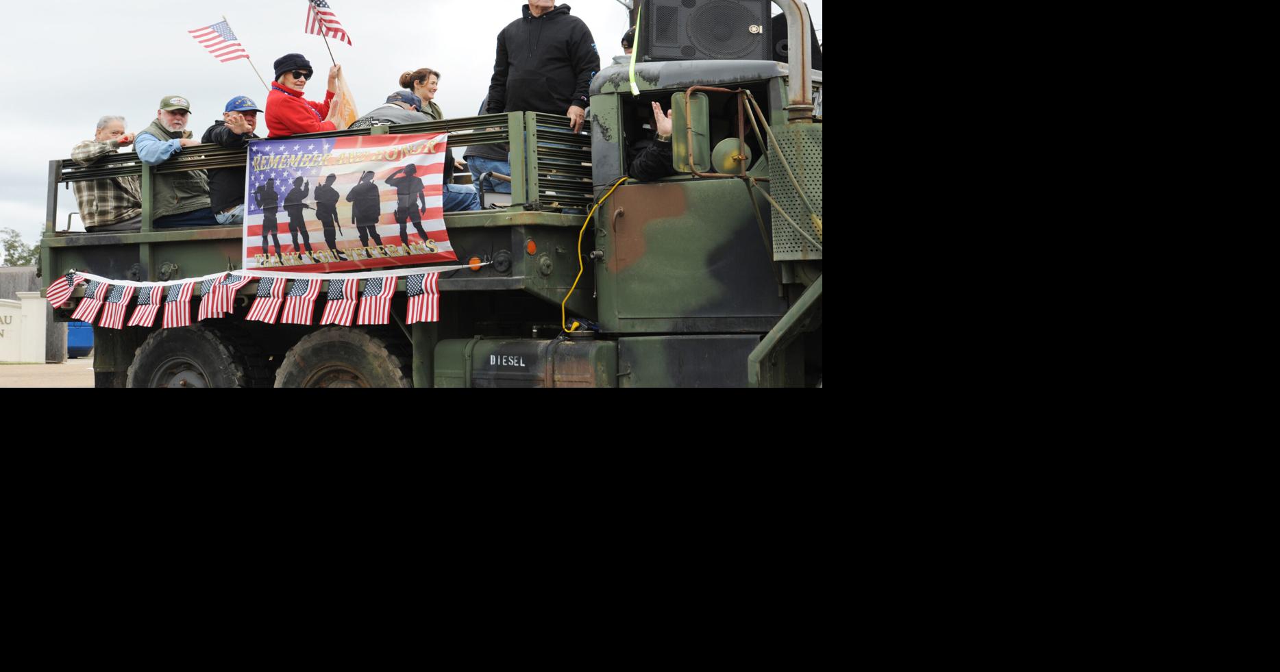 100-year-old Navy veteran rides as grand marshal in Walker's annual ...