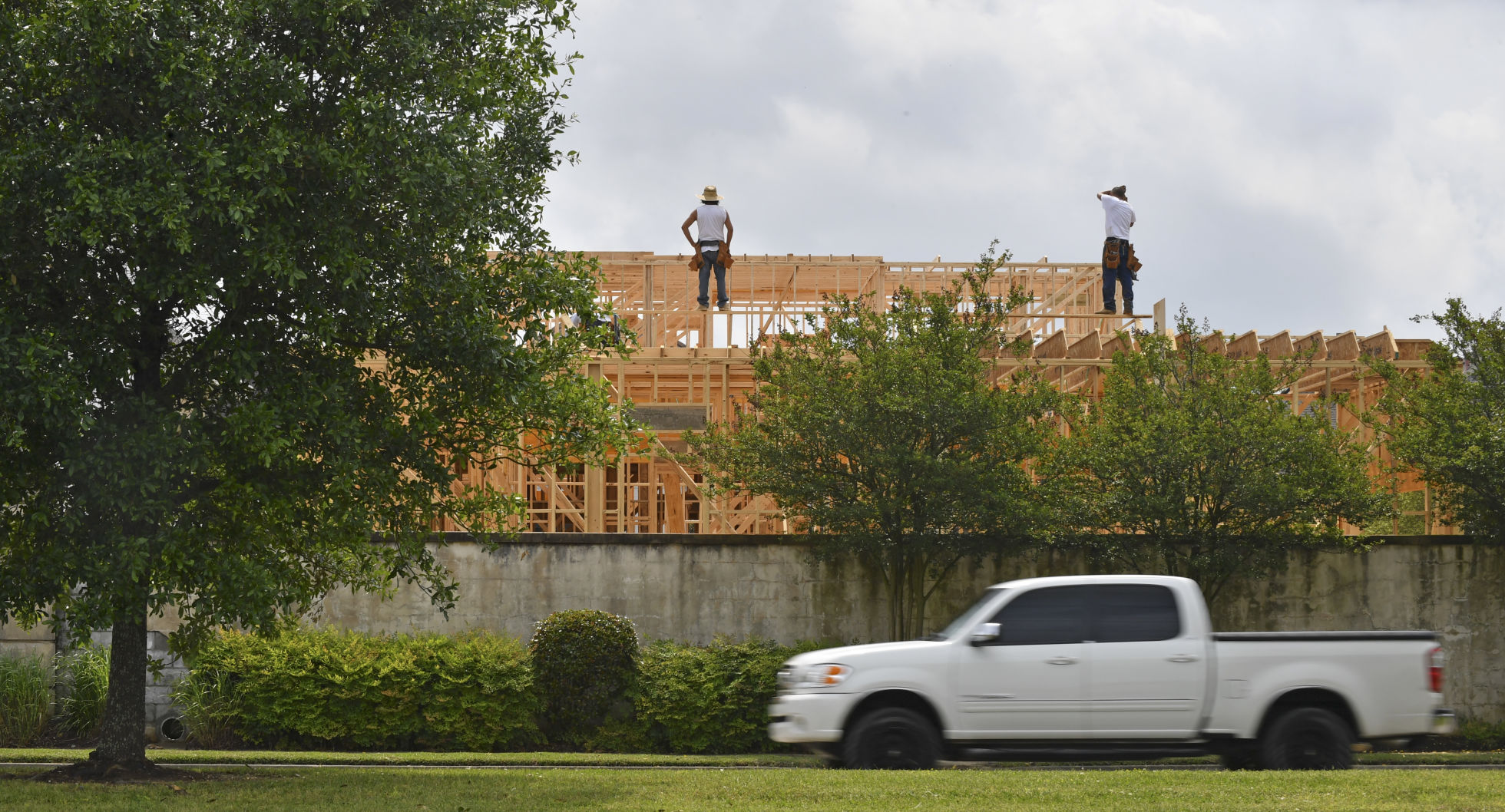 Homeowners, developers split over Baton Rouge's 'special moratorium ...