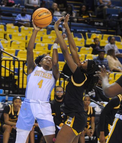 Southern women's hoops holds off Grambling rally | Southern ...