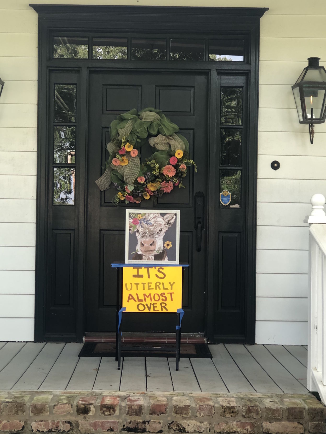 Acts of kindness: Front porch humor lightens the mood for walkers and ...