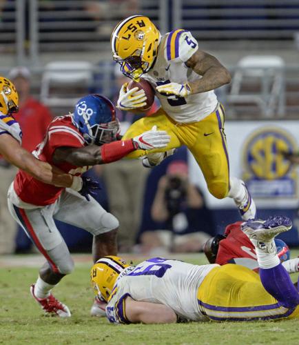 Ed Orgeron on LSU, Derrius Guice this week: 'We blocked out the noise ...