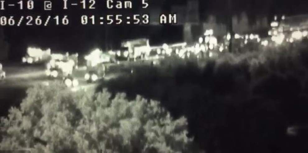 Baton Rouge police: Officer, 5 others injured when suspected drunken ...