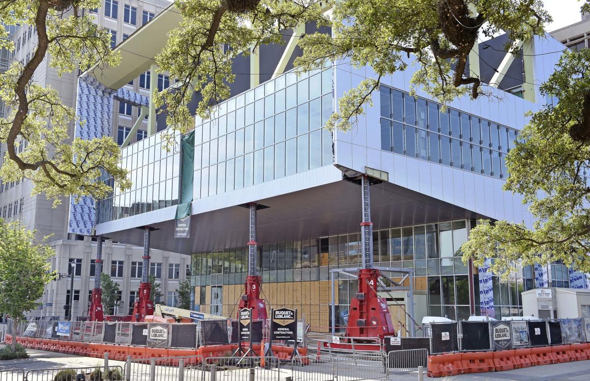 New info: Crews measuring how much River Center Library in Baton Rouge ...
