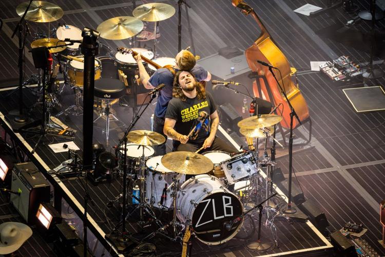 Country singer Zach Bryan breaks Smoothie King Center record ...