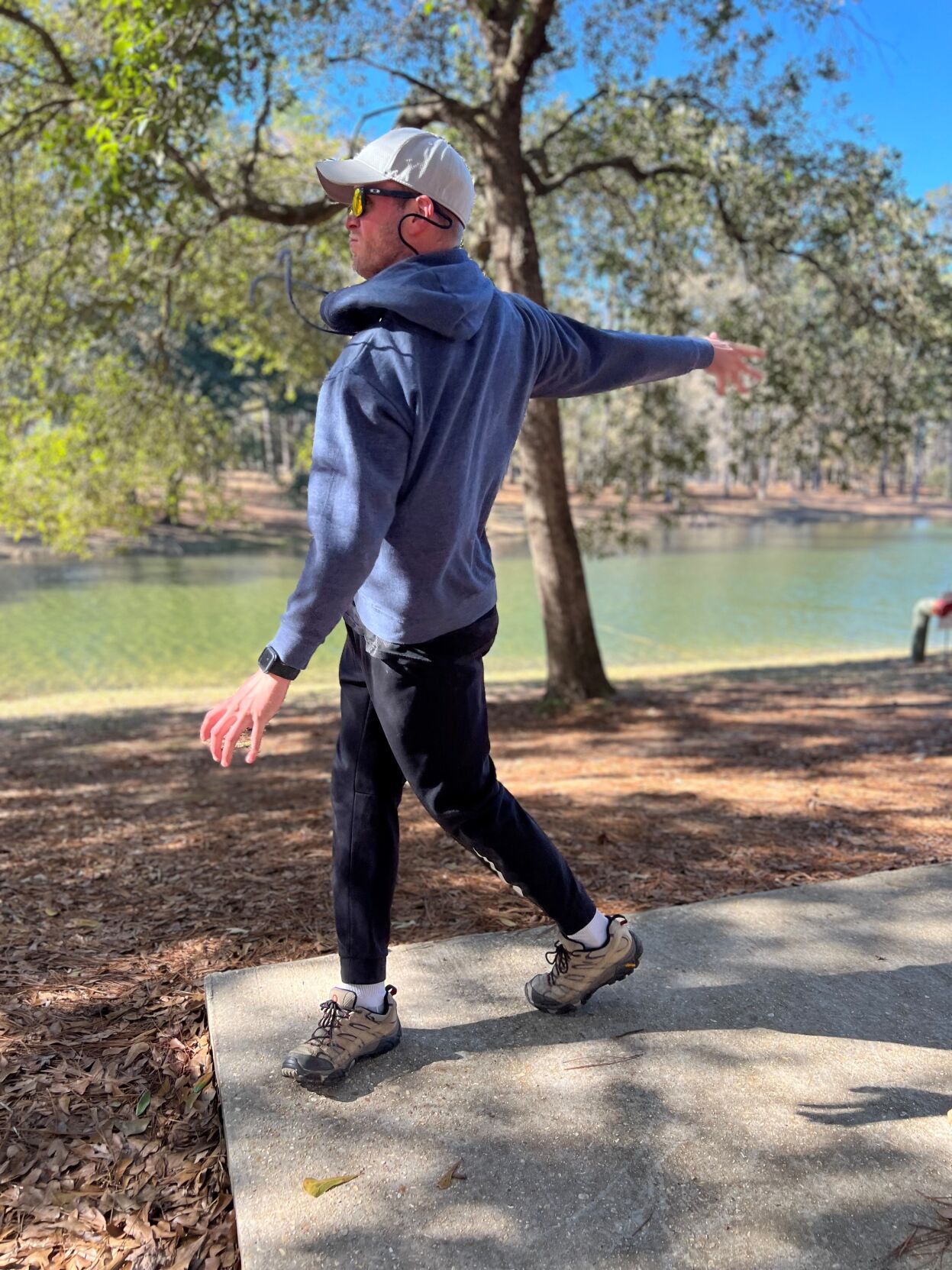 Jan Risher learns how to play disc golf from young teachers ...