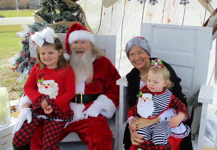 Watson market brings opportunity for out of work vendors, crowds amid ...