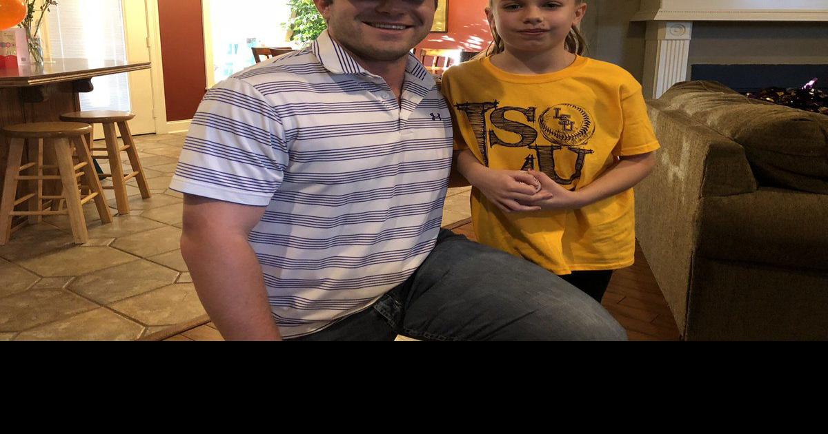 Bryce Jordan visits girl hit by his grand slam ball in LSU's opening ...