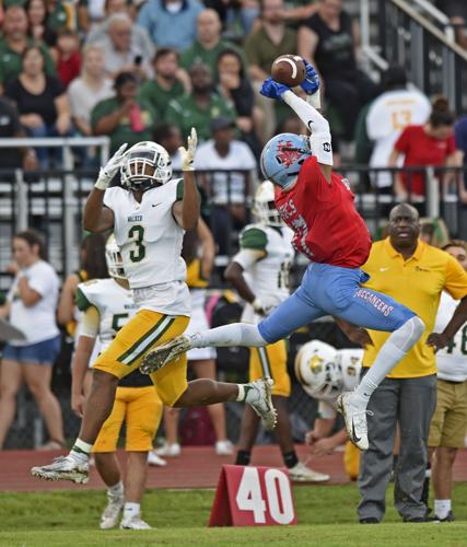 Despite missing two coaches, Walker pulls away for win at Broadmoor ...