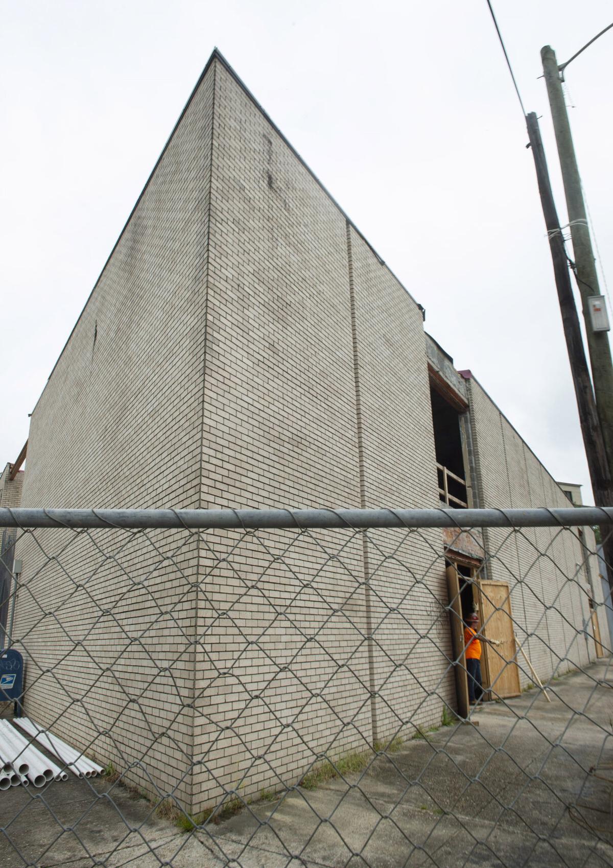 Long vacant 'triangle building' downtown to be new arts center; see ...