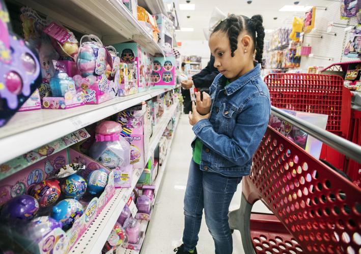 Shopping spree: Lafayette students find joy in giving -- and receiving ...
