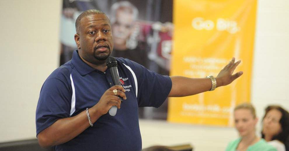 Broussard Middle open house helps parents, students with transition to ...