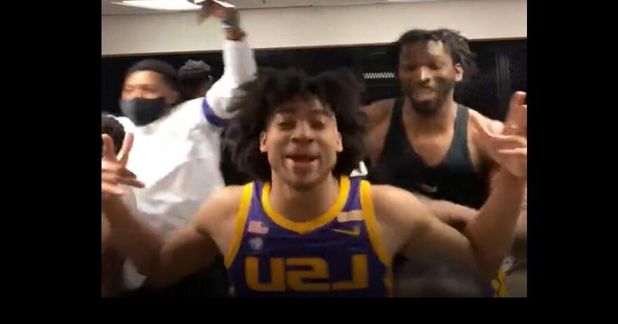 Watch: LSU dance party breaks out in locker room after Tigers roll into ...
