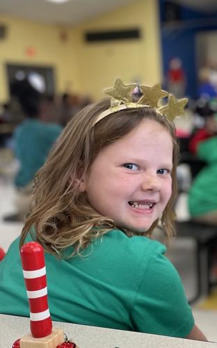 Clinton Elementary School students perform in holiday program | East ...