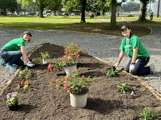ExxonMobil Baton Rouge employees give back during Earth Day and Love ...