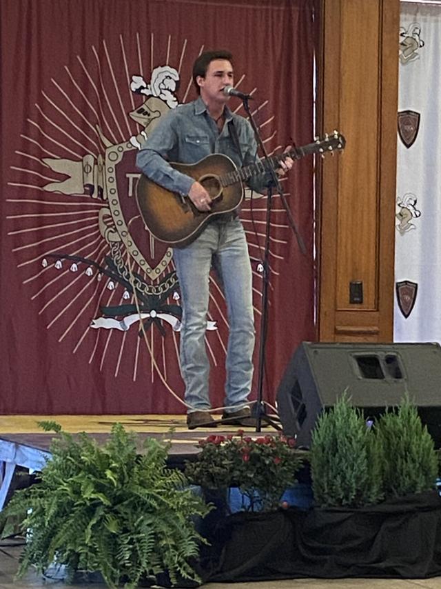 Tim McGraw, nephew Timothy Wayne touring this summer | Music ...