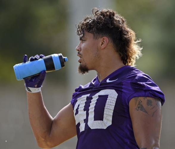 Meet the new 'Duke': LSU LB Devin White sliding into Duke Riley's blitz ...