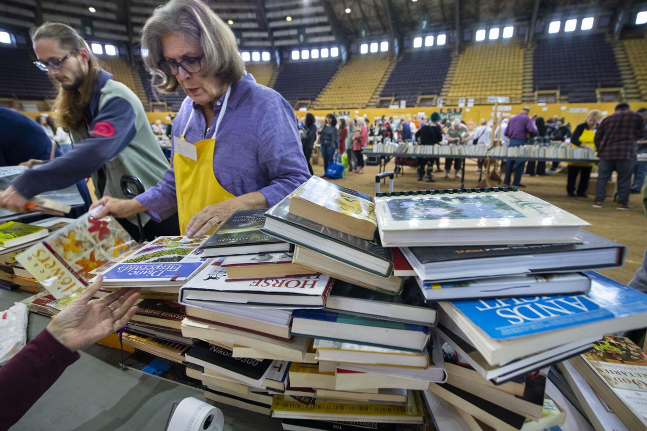 Friends of LSU Libraries Annual Book Bazaar kicks off | Photos ...