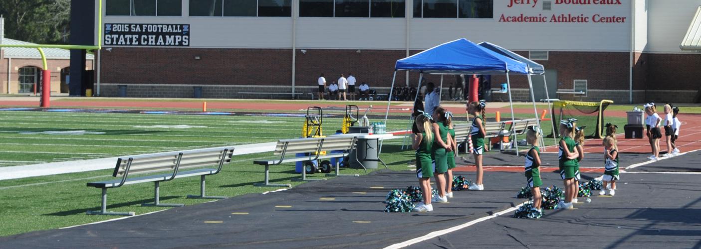 Walker Renegades hit the field for youth football | Livingston ...