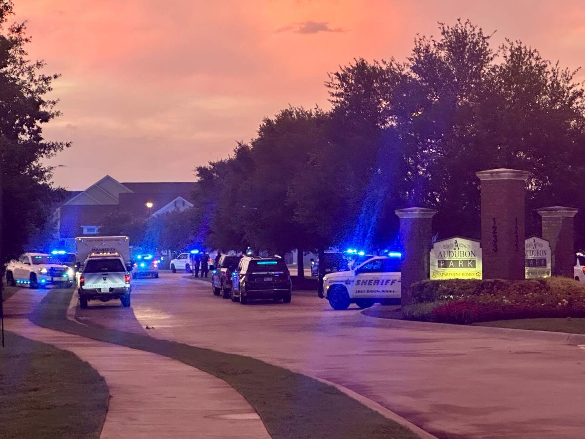 EBRSO SWAT respond to Zachary apartment complex | Crime/Police ...