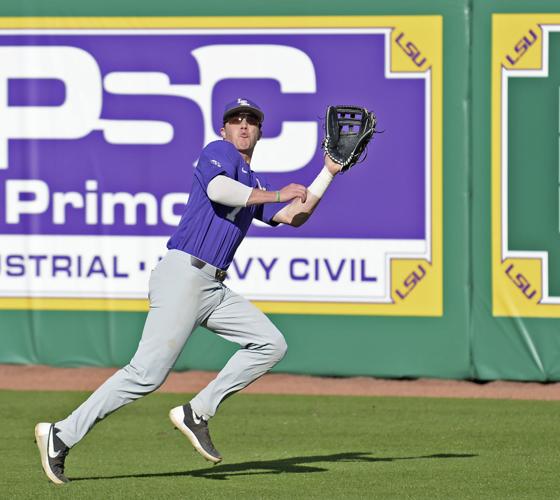 LSU junior Greg Deichmann cleared to return less than a week after ...