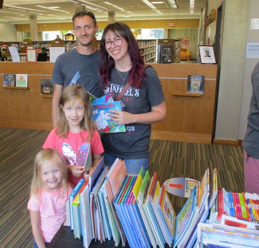 Authors, entertainers share their love of books, arts with visitor to ...