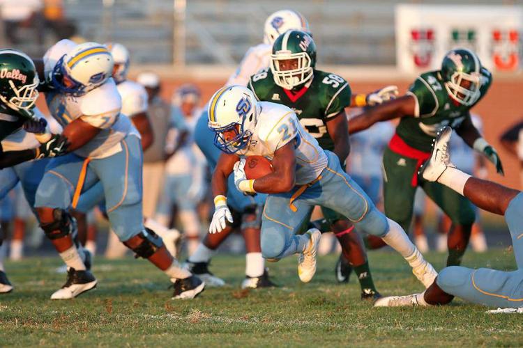 Photos: Stiff arms by Willie Quinn, big runs by Lenard Tiller all part ...