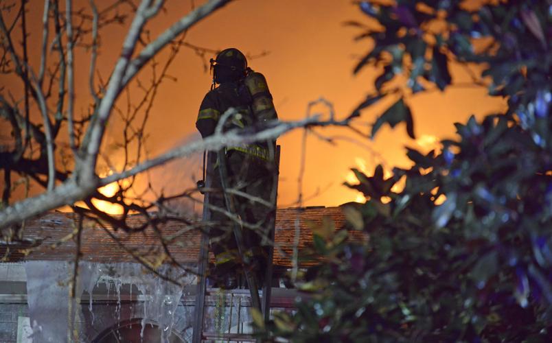 Baton Rouge firefighters battle house fire on Parkview | News ...