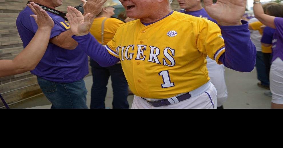 LSU baseball coach Paul Mainieri wins national 2015 Skip Bertman Award ...