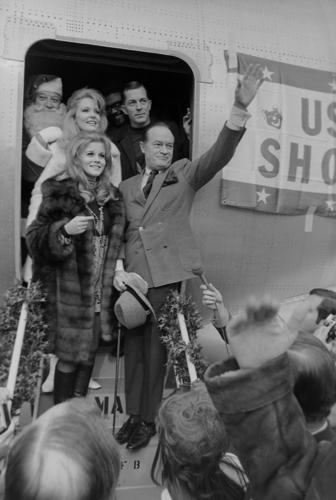 'So Ready for Laughter'': Bob Hope brought comedy, courage to shows in ...