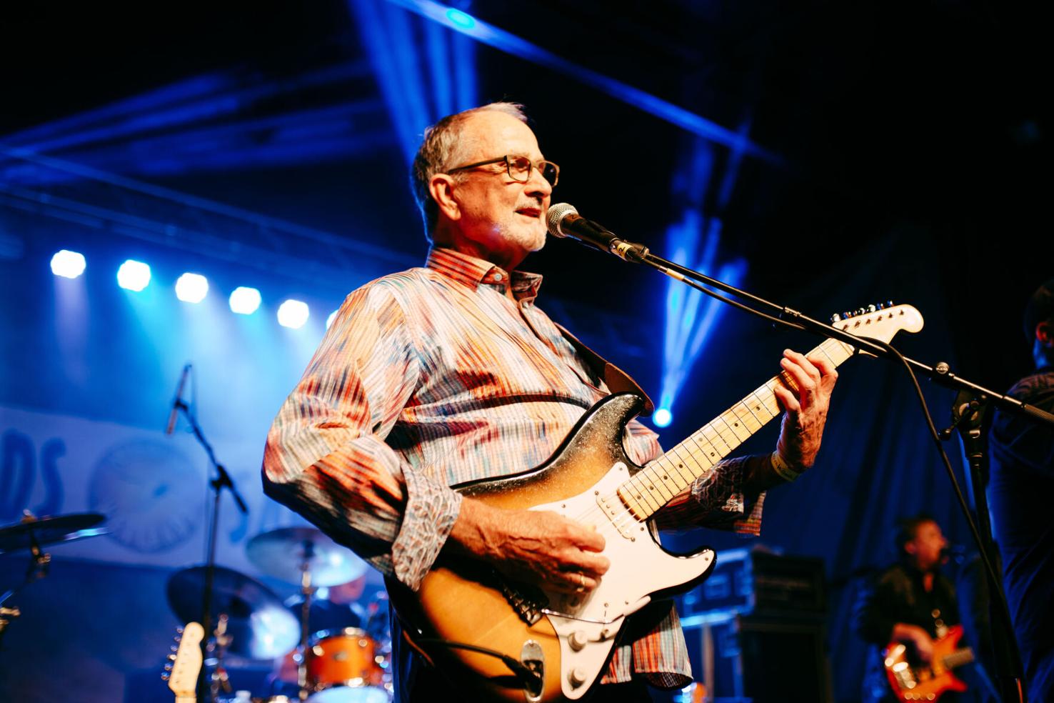 LeRoux songwriter and guitarist Tony Haselden dies | Music ...