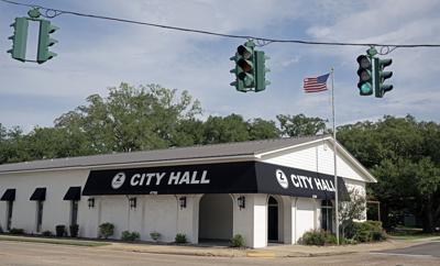What's the fate of Zachary City Hall? Mayor, committee ponders its ...