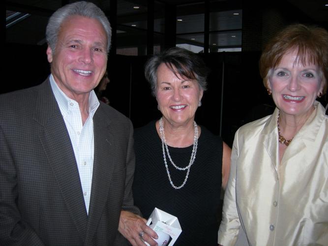 Fete: Like it or not, Hillary's hot | Entertainment/Life | theadvocate.com