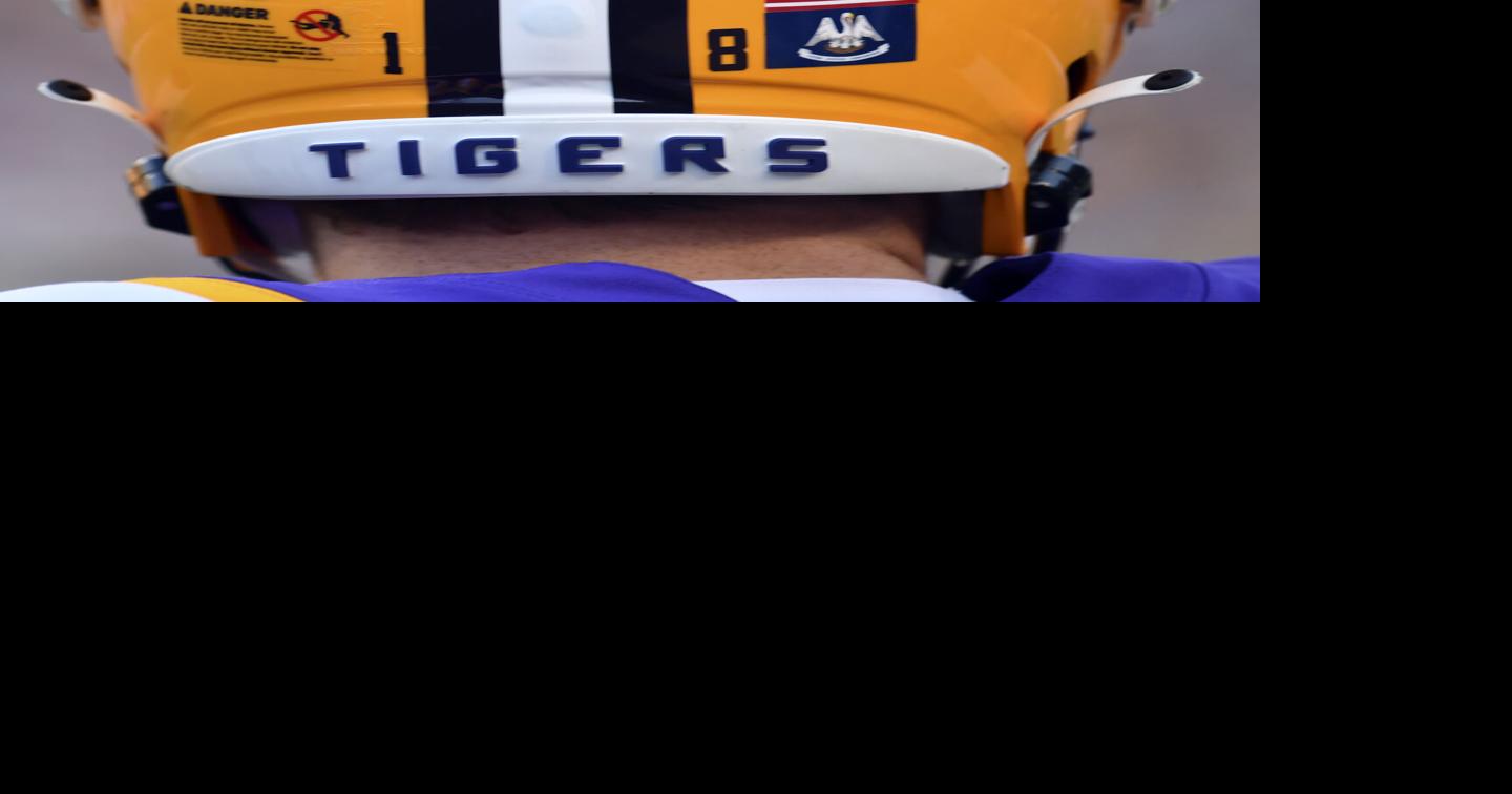 LSU football team honors memory of daughter of legendary Tigers running ...