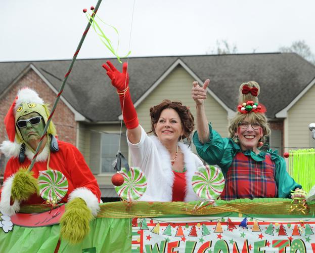 Bands, floats, horses join Santa for Walker Christmas parade ...