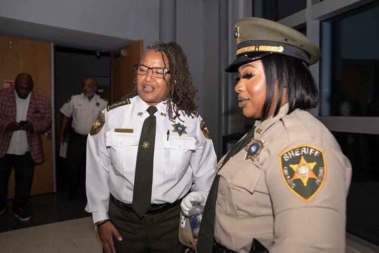 Jail guards walk out after inmates start fires, throw feces | Crime ...