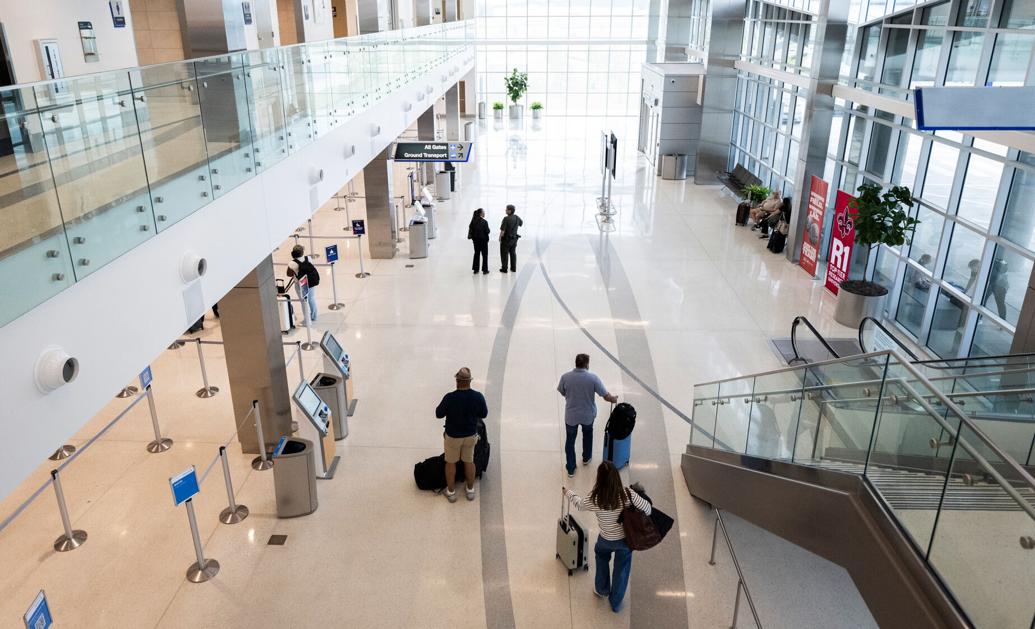 ACA.airtravel.110725.008.jpg | | theadvocate.com