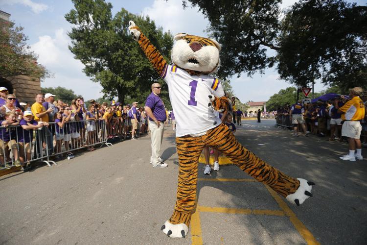 LSU Tigers rout UAB behind Mettenberger, Beckham Jr., 56-17 | LSU ...