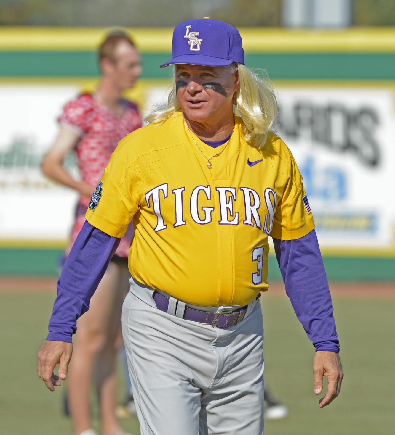 Kramer Robertson : LSU turns to Conner Hale -- a man on the move -- to ...
