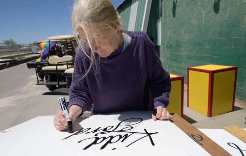 Unsung artist: Jazz Fest sign maker Nan Parati a 'legend' among ...