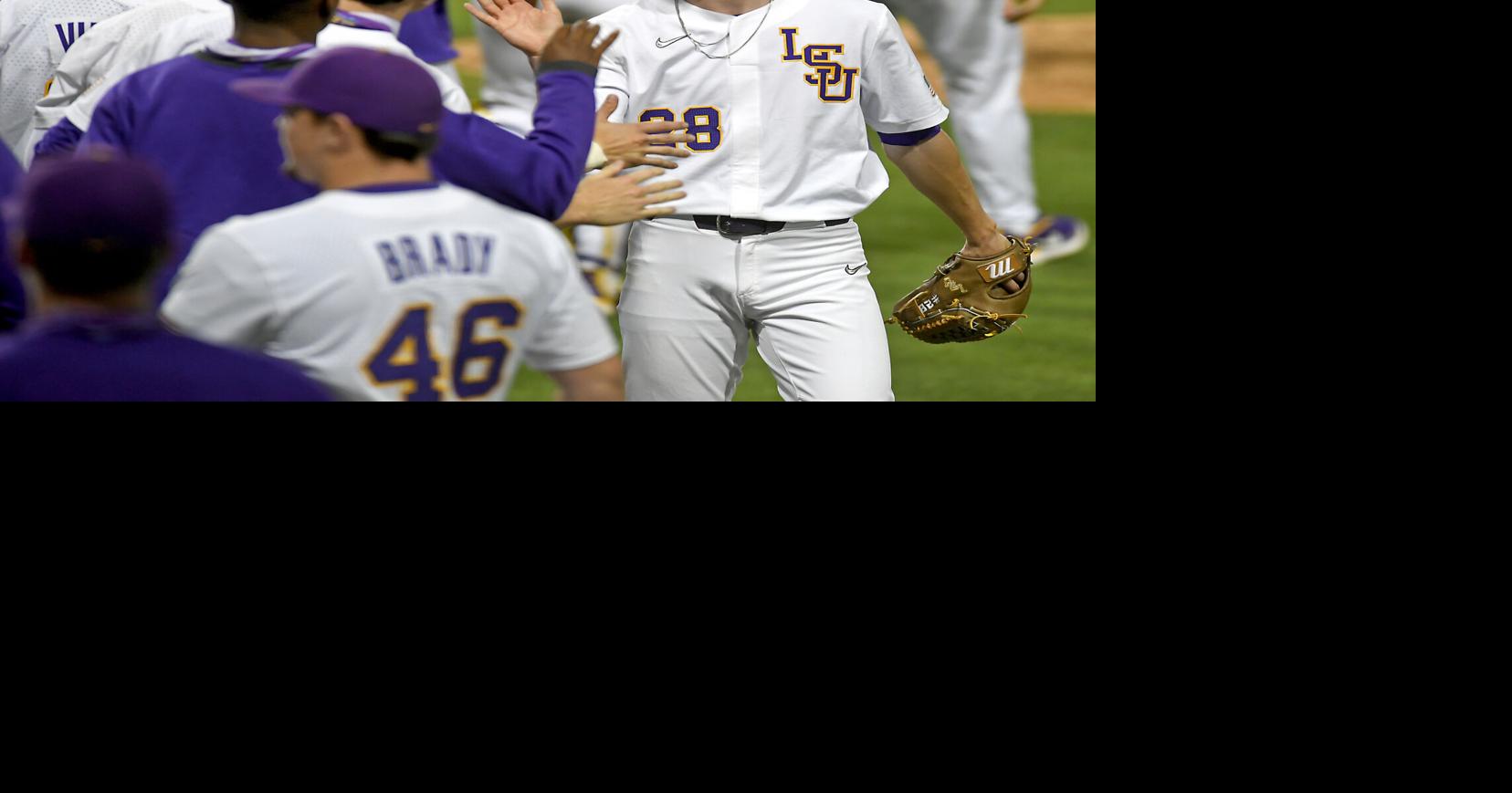 Heroics from Dylan Crews, Devin Fontenot lead LSU to close win over Ole ...