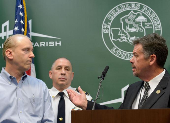 Paradis pipeline worker is still missing as fire blazes on a full day ...