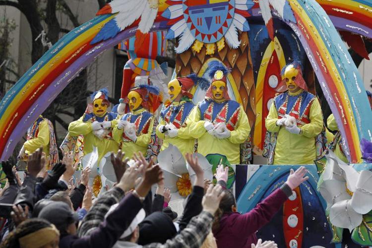 Photos: Rex, King of Carnival presents its 134th Mardi Gras procession ...