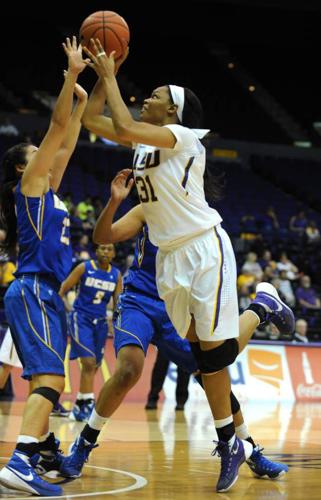 Akilah Bethel keys LSU women over UC Santa Barbara | LSU | theadvocate.com